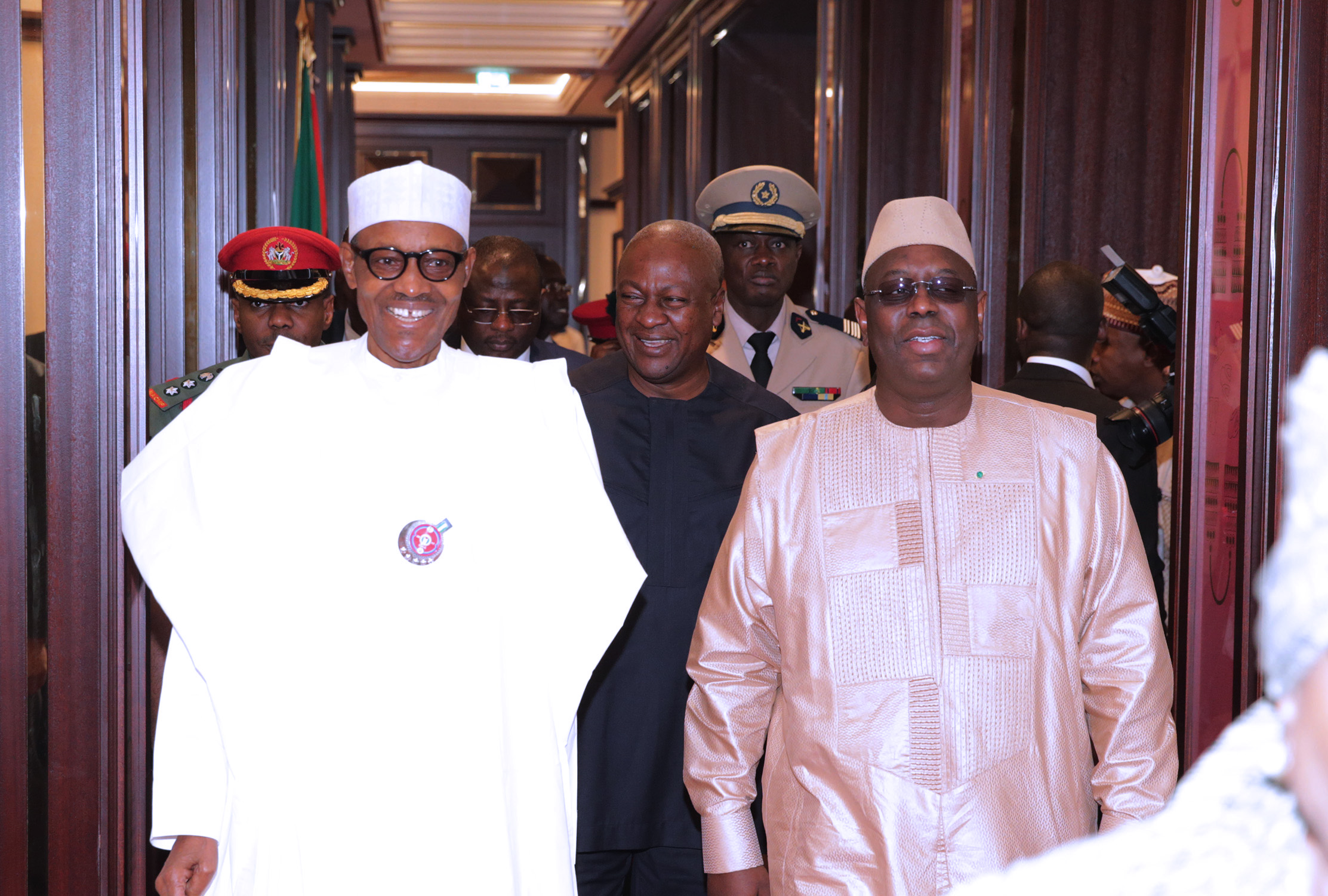 ECOWAS Leaders to Visit Gambia Wednesday, Want Jammeh to Respect His ...