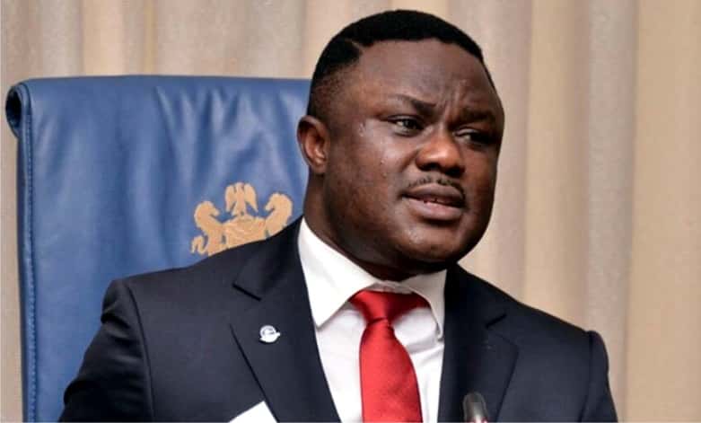 Governor Ayade Locks Out Civil Servants From Govt House Over Lateness ...