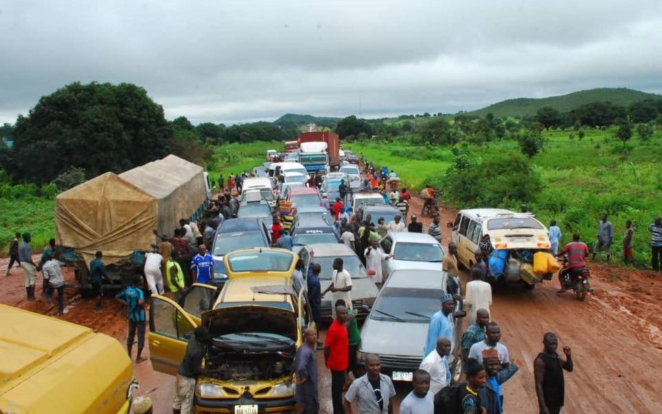 Niger Govt. Orders Drivers For Immediate Vacation Of Trucks Blocking ...